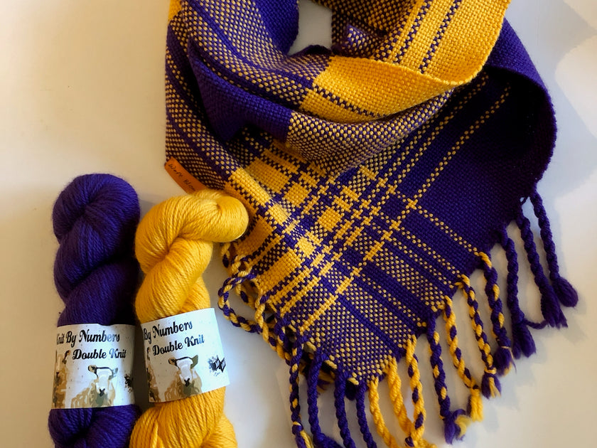 Wandering Stripes Cowl Pattern – Weft Blown